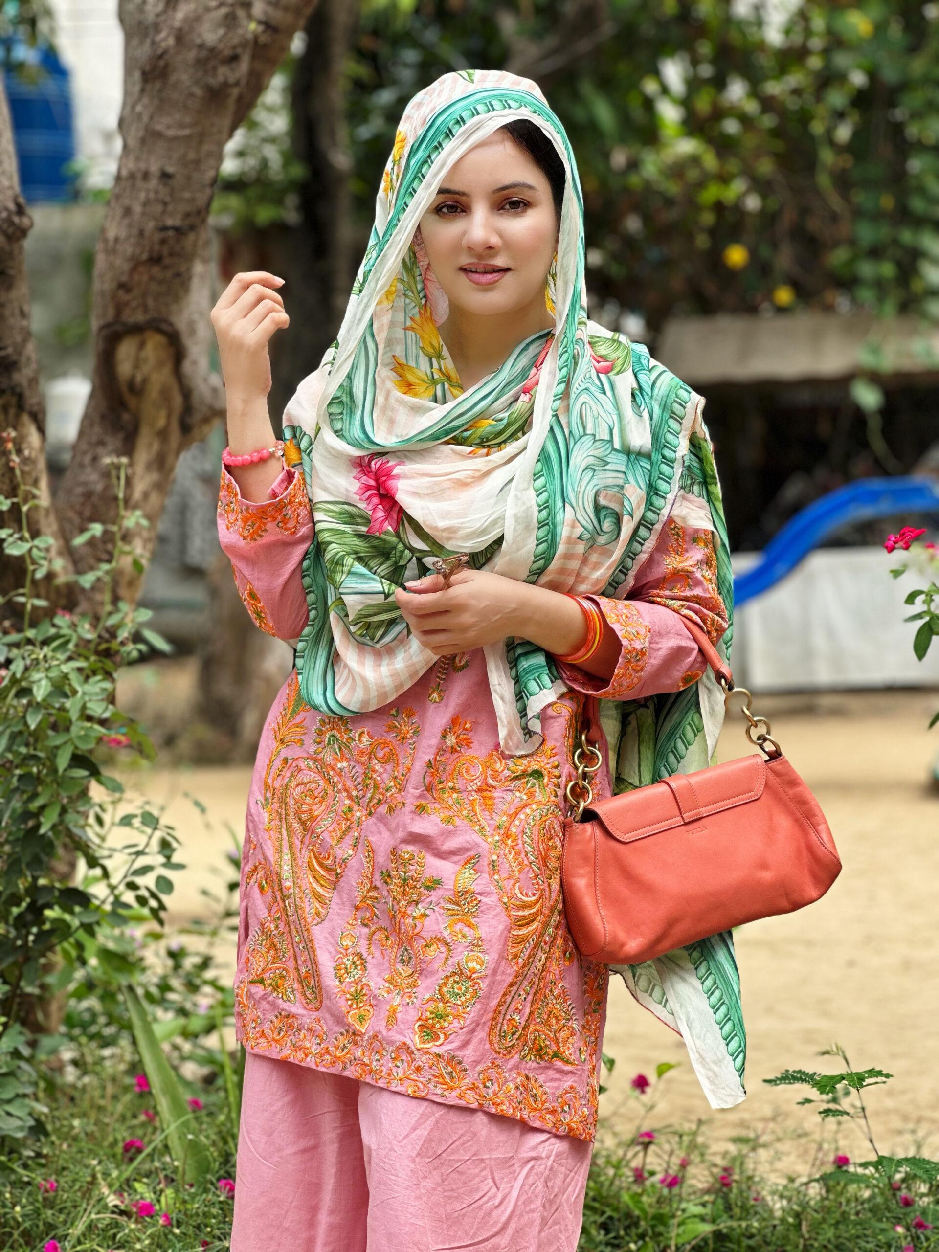 Embroidered Pretty In Pink 3 Pcs – Haya By Rabi